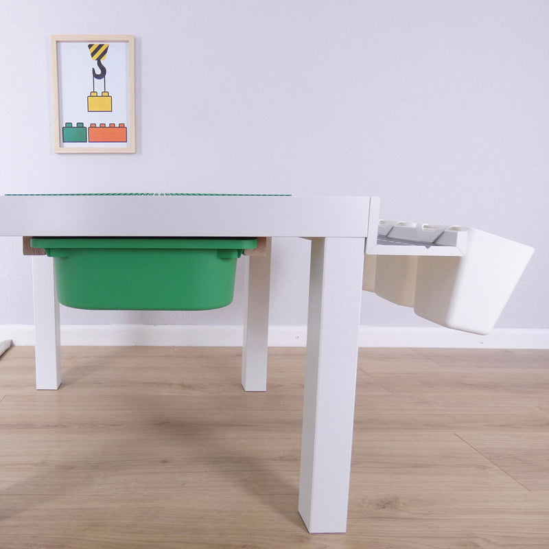 Lego Spieltisch in verschiedenen Farben für kleine Baumeister:innen